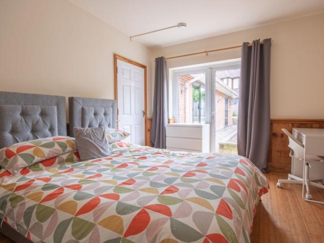 Room 6 180A Derby Road, Nottingham NG9, 1 bed flat to rent, £595 pcm | PrimeLocation