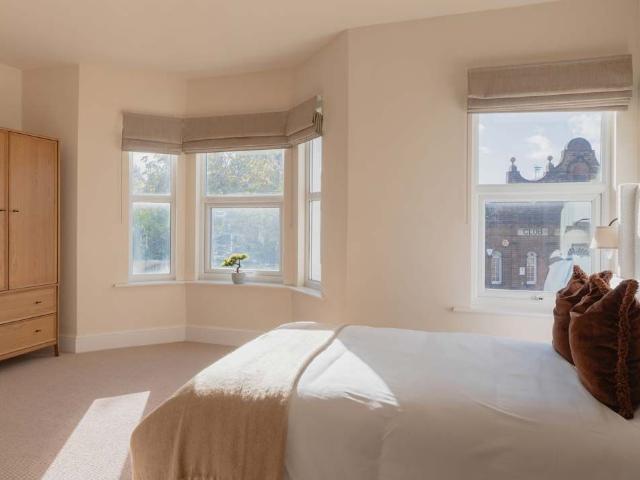 Room 6, 217 Mill Road, Cambridge CB1, 1 bed terraced house to rent, £1,300 pcm | PrimeLocation