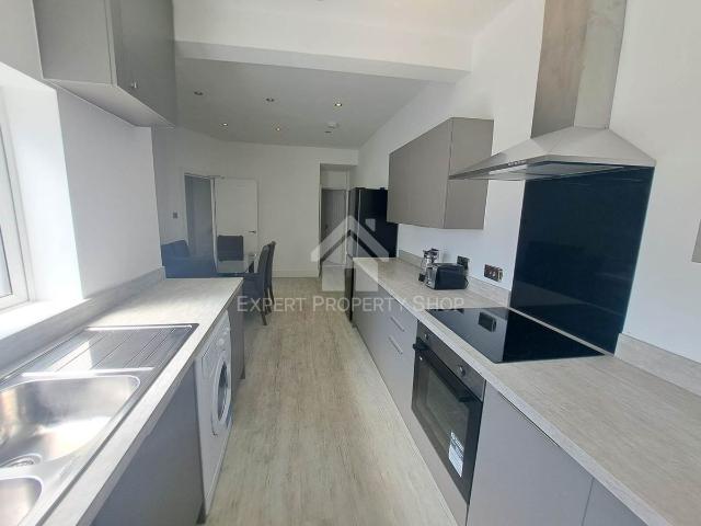 Room 6. 75 Church Street, Creswell S80, Room to rent, £350 pcm | PrimeLocation