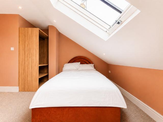 Room 6, 78 Tenison Road, Cambridge CB1, Room to rent, £1,200 pcm | PrimeLocation