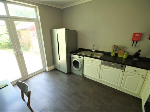 Room 6 Of 6, St. Osburgs Road, Coventry CV2, Room to rent, £400 pcm | PrimeLocation