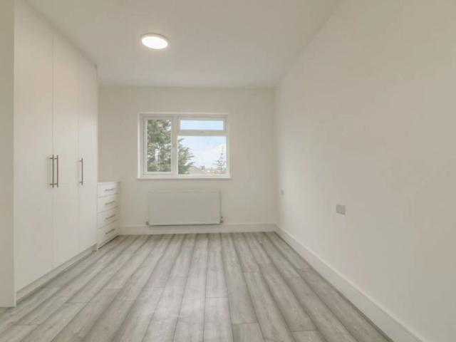 Room 6 Northumberland Road, North Harrow, HA2