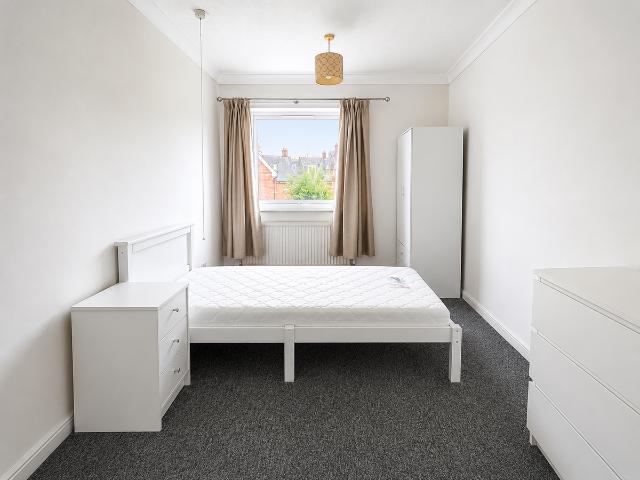 Room 6, Park Lane, Newmarket CB8, Room to rent, £400 pcm | PrimeLocation