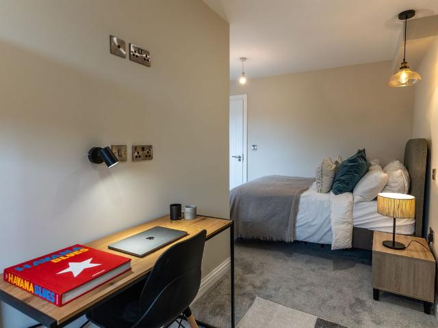 Room 6, Wolfa Street DE22, Room to rent, £600 pcm | PrimeLocation