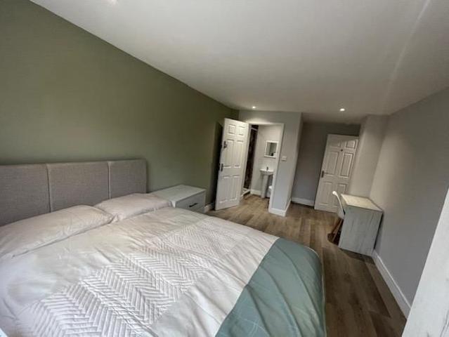 Room 8, Buckingham Road OX26, Room to rent, £900 pcm | PrimeLocation