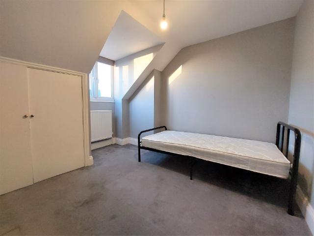 Room 8, Nyewood Lane, Bognor Regis