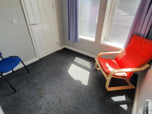 Room 9, 2 4 Auckland Road, Doncaster