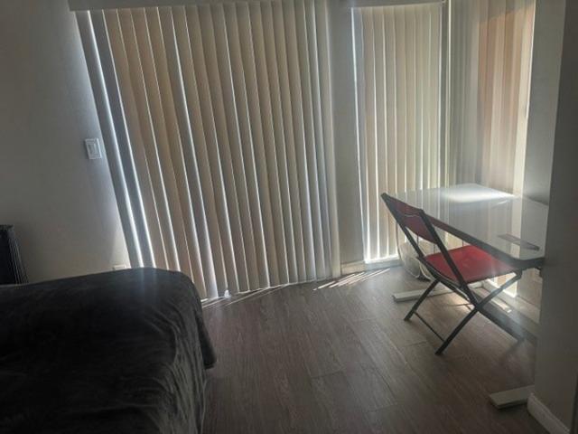 Room/Apartment Available