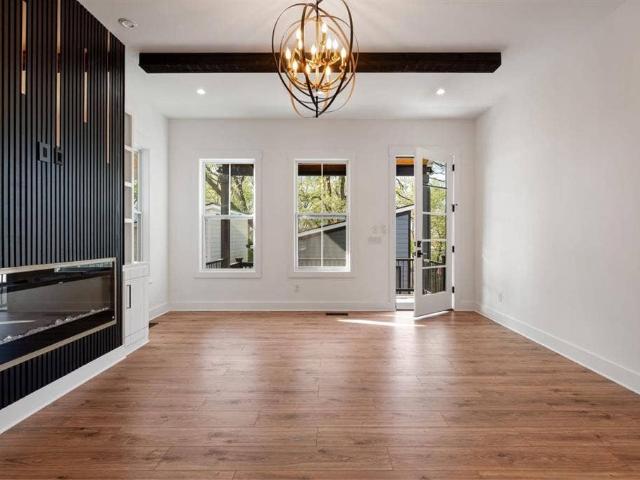 Roomate needed/ house/ 3 min downtn