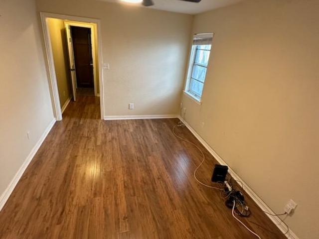 Roomate wanted. Private Bedroom w Private bathroom