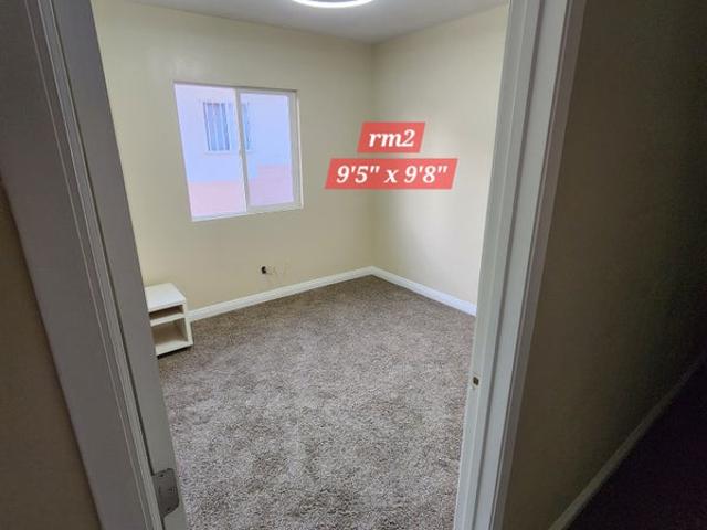 Roomates wanted