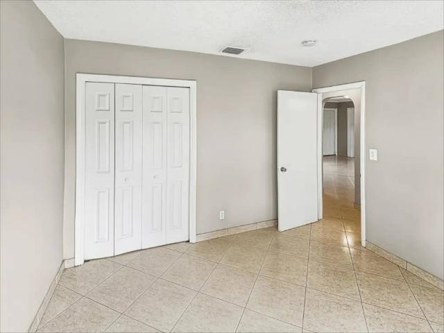 Roomates needed!