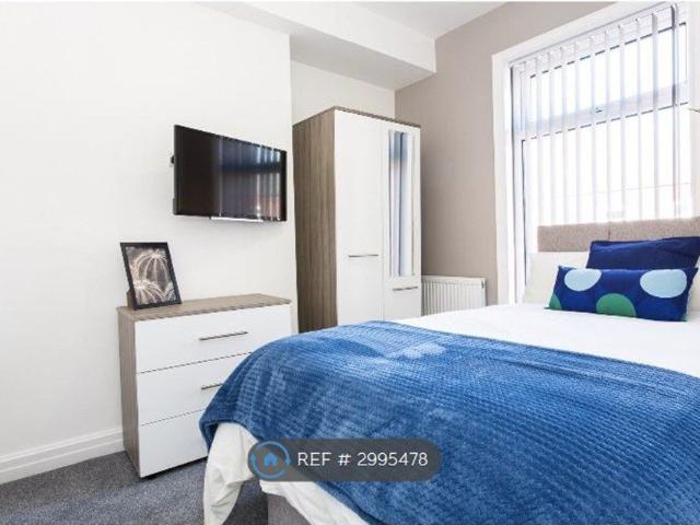 Roome Street, Warrington WA2, Room to rent, £620 pcm | PrimeLocation