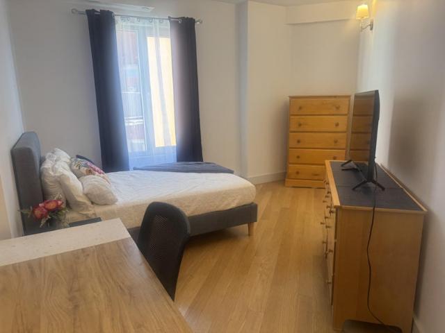 Roommate Wanted