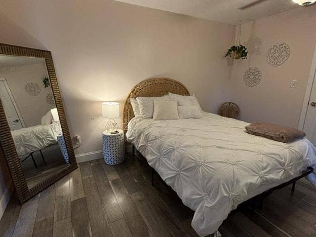 Roommate wanted