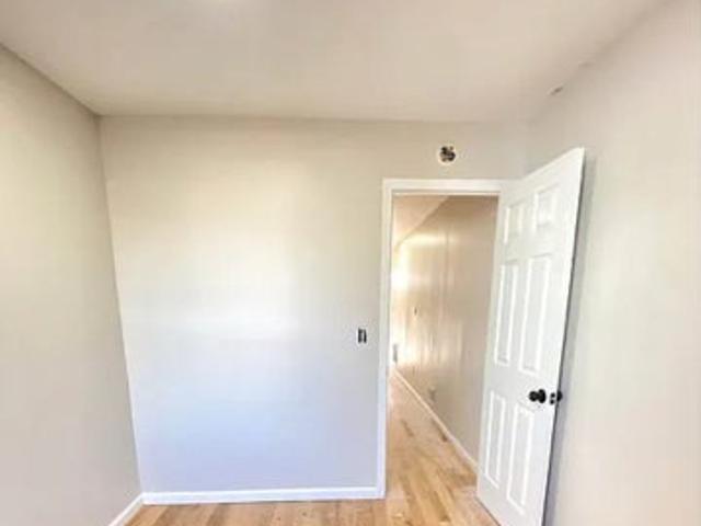 Roommate wanted