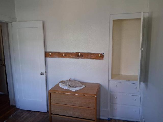 Roommate wanted