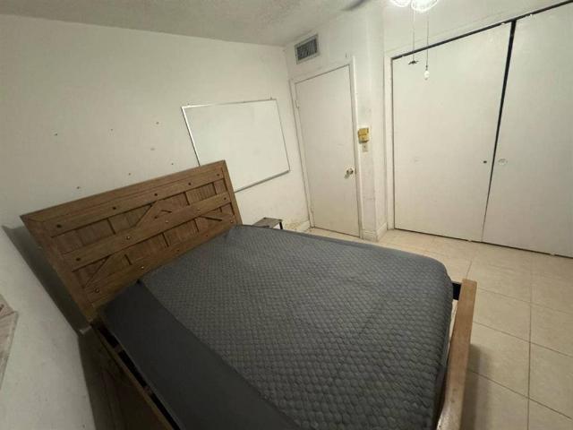 ROOMMATE WANTED