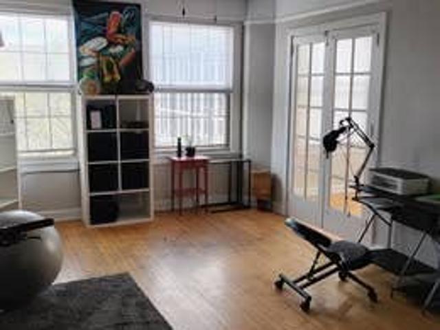 ROOMMATE WANTED CAPITOL HILL