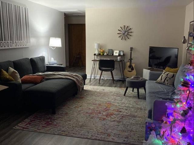 Roommate wanted in Crafton