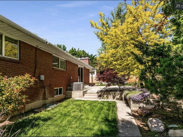 Roommate Wanted in Holladay!