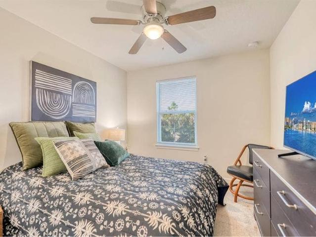 ROOMMATE WANTED IN LWR!