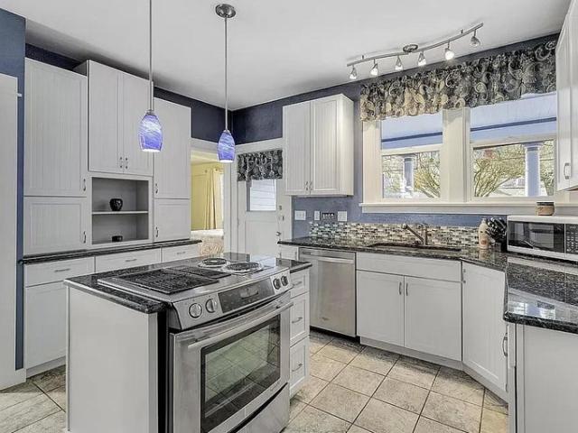 Roommate wanted in Sellwood | $1,200/mo, utilities