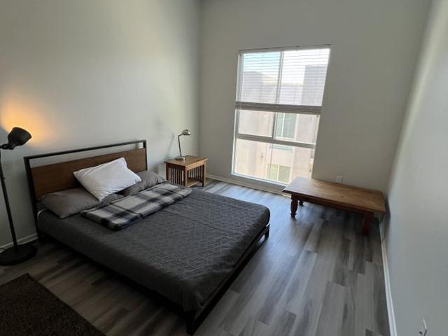 Roommate Wanted! La Mesa, The District Apartments