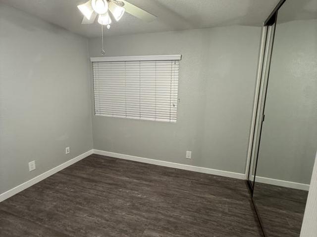 Roommate Wanted — Santa Ana
