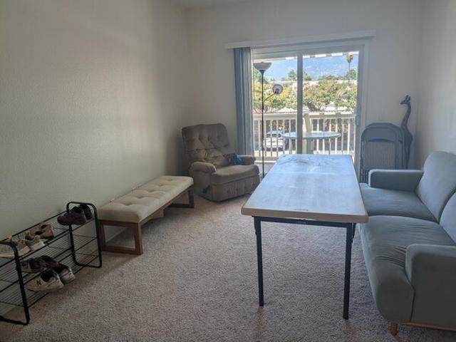 Roommate Wanted: Sumida Gardens, Goleta