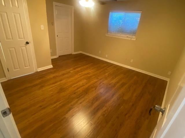 Roommate wanted! Private Bedroom w Private bathroo