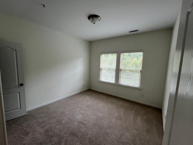 Roommate for 3b townhome