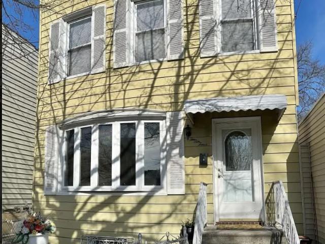 Roommate for Throggs Neck Bx apartment