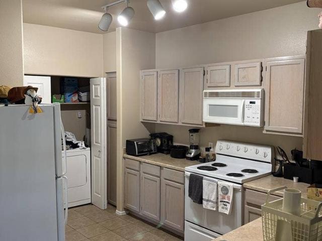 Roommate Needed 2 Bed 2 Bath