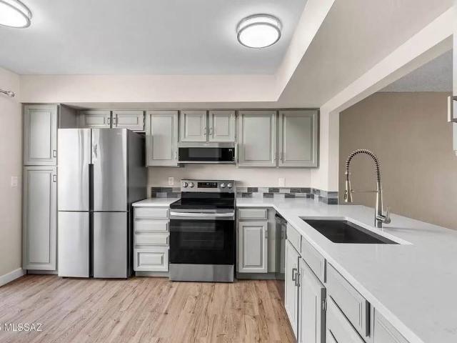 Roommate Needed!