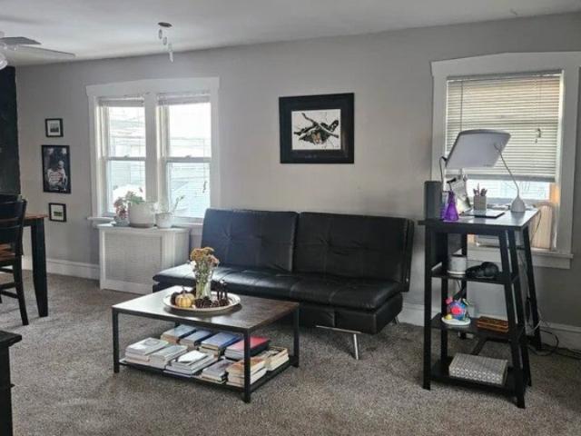 Roommate Needed in Collingswood for August