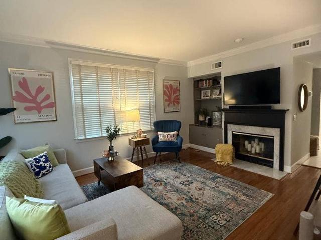 Roommate Needed in Green Hills