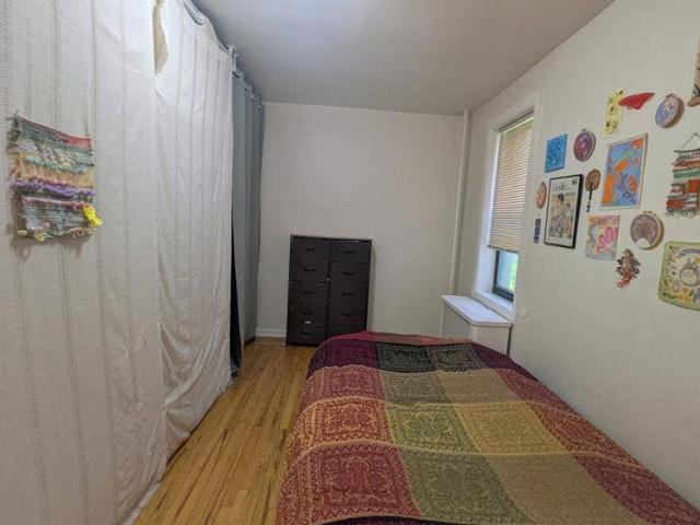 Roommate needed in Elmhurst