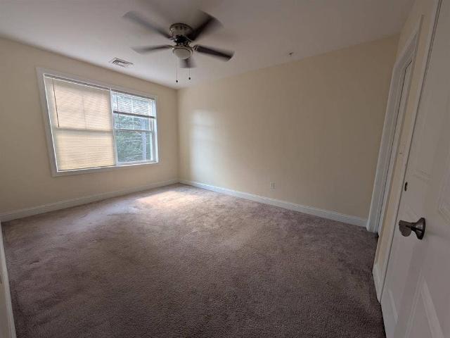 Roommate Needed in Londonderry, NH