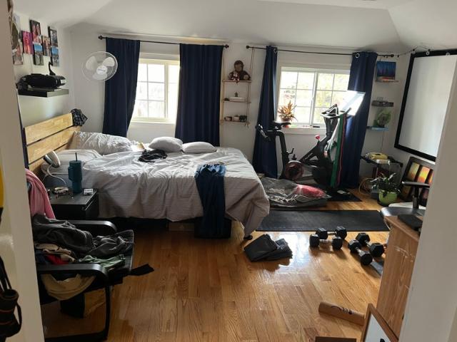 Roommate Needed: Private Bed/Bath in 2BR Apartment
