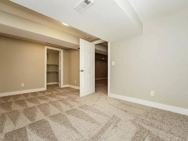 Roommates Wanted
