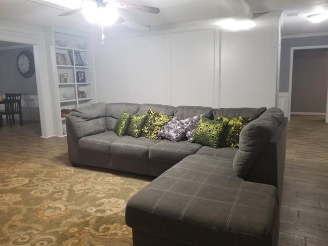 Rooms to Rent in House minutes from the Woodlands