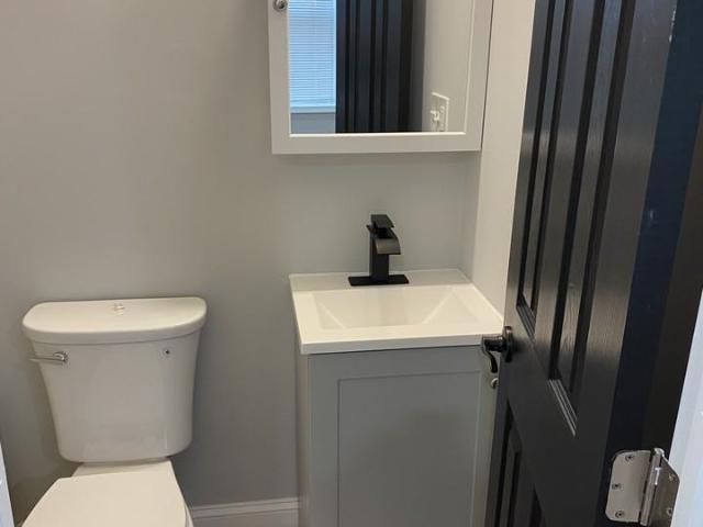 Rooms to Rent 4 Bedroom Apartment for Rent at 511 North Pulaski Street, Baltimore, MD 21223 Midtown Edmondson