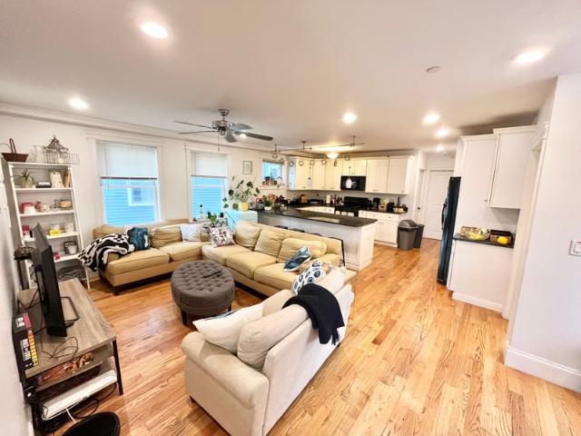 Rooms Avail Sept 1st $900 1200