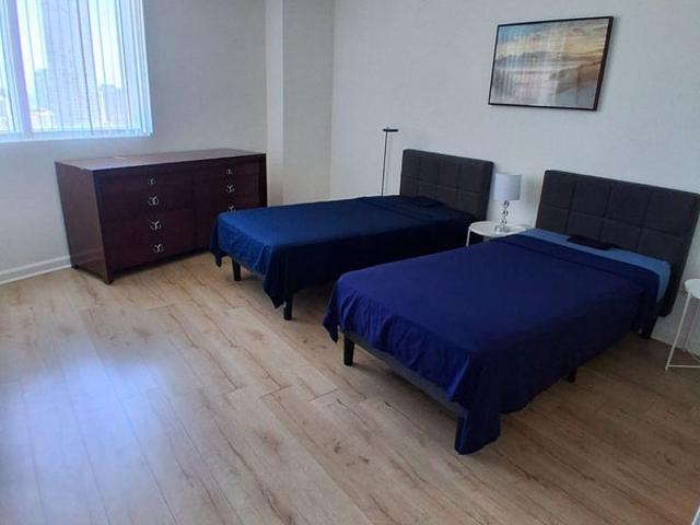 Rooms Available in Downtown & Edgewater – All Util