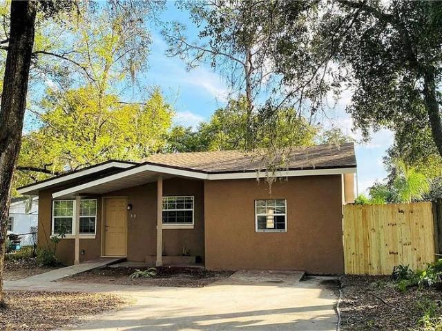 Rooms Available in Longwood