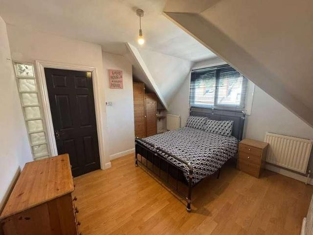 Rooms Available In Selly Oak, B29