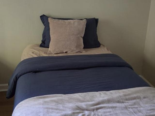 ROOMS FOR RENT