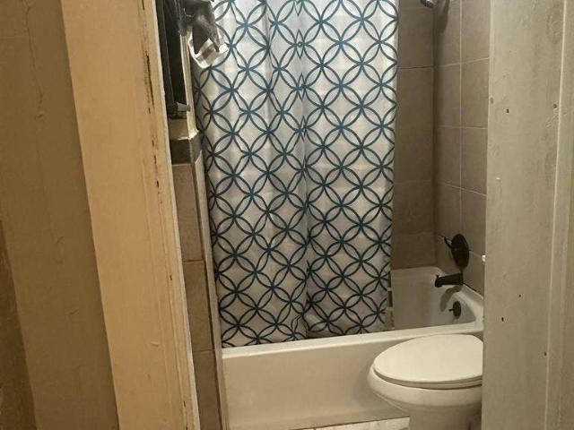 Rooms for rent $500