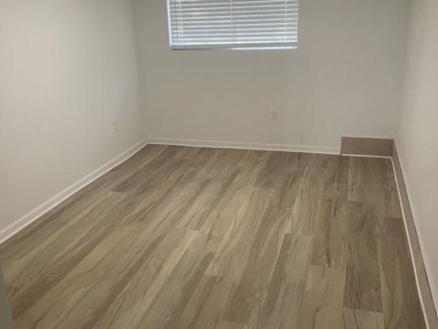 ROOMS FOR RENT
